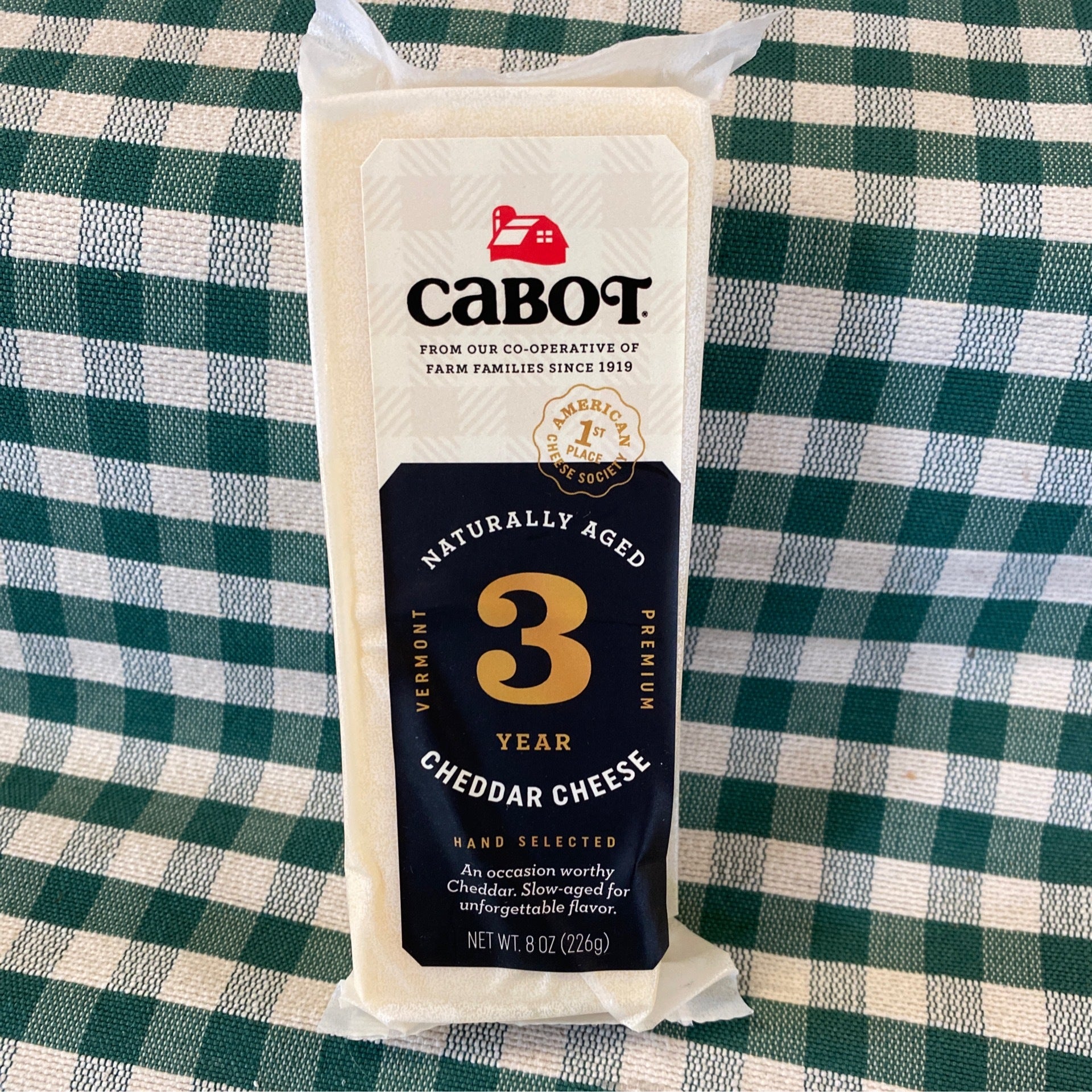 Cabot 8oz. Deli Bar 3 Year Cheddar | Whittier Farms